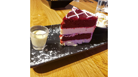 D Spot Dessert Cafe – Calgary, Alberta – Elsie Hui