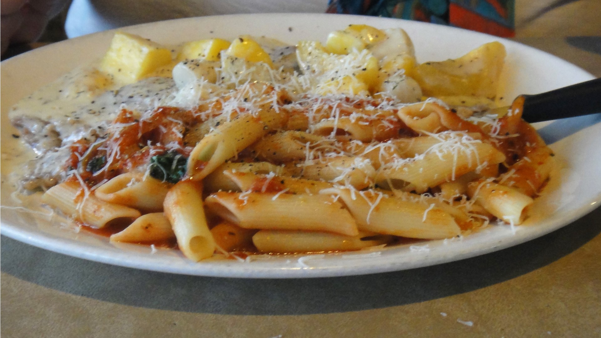 Chianti Cafe – Calgary, Alberta – Elsie Hui