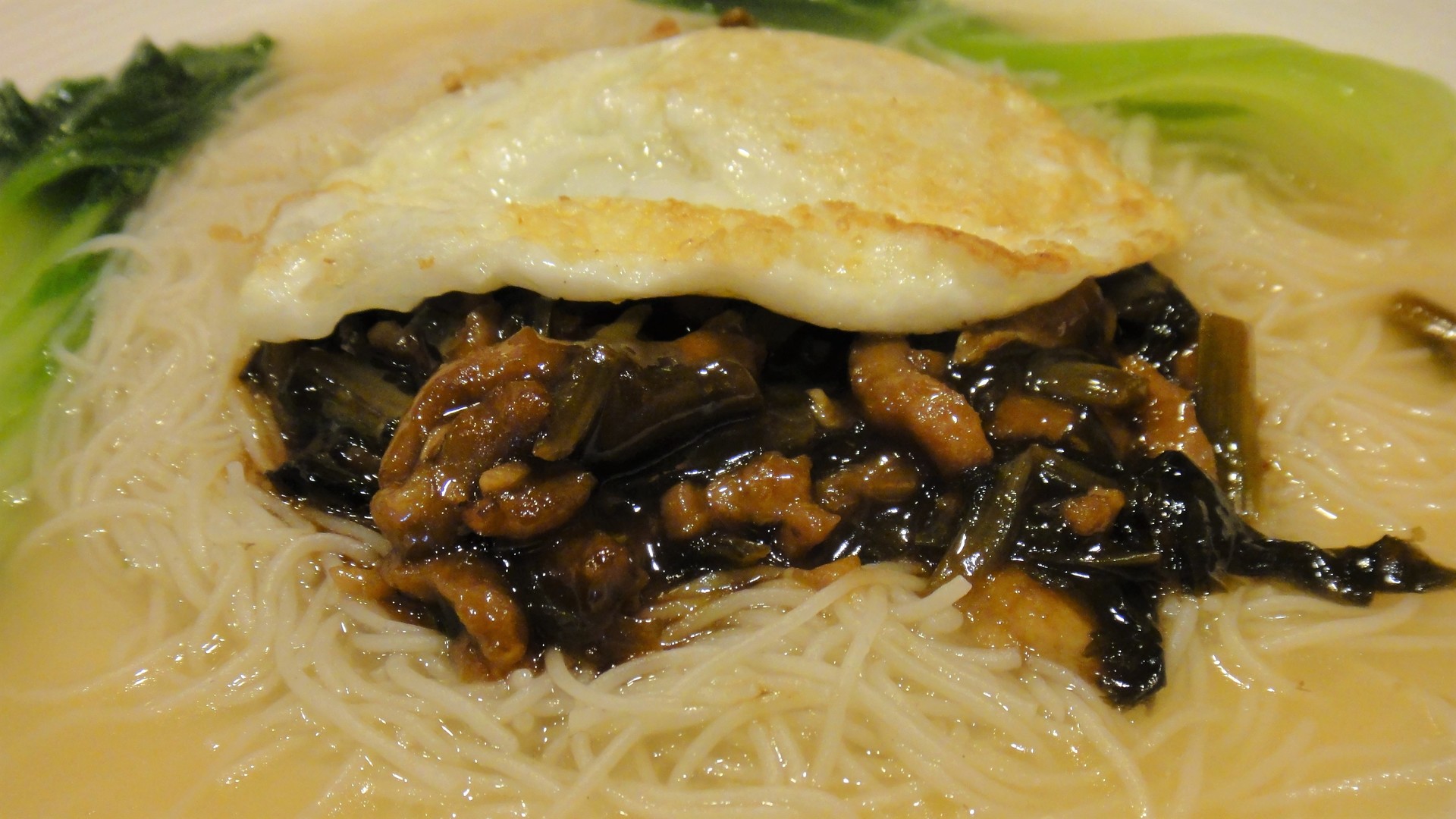 Calgary Court Restaurant – Calgary, Alberta – Elsie Hui