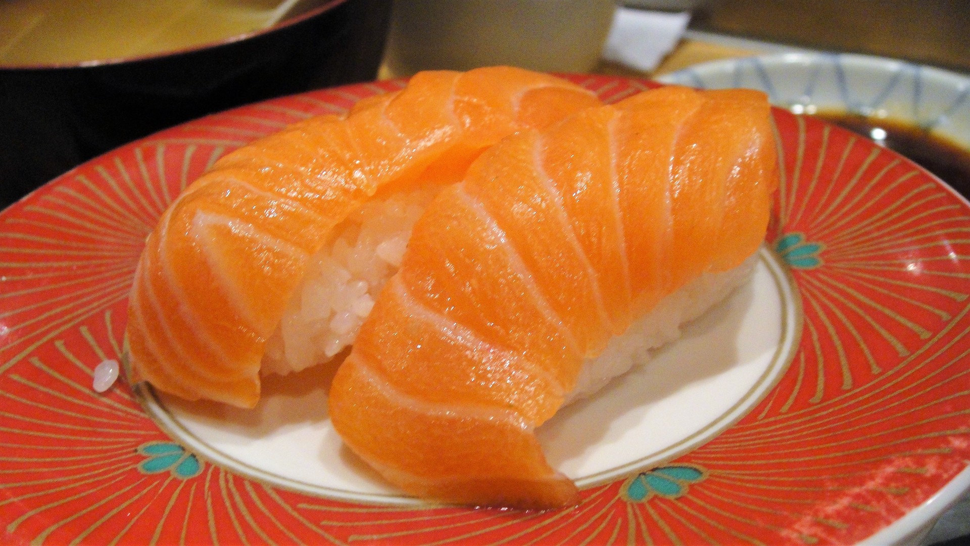 Kinjo Sushi & Grill Macleod – Calgary, Alberta – Elsie Hui