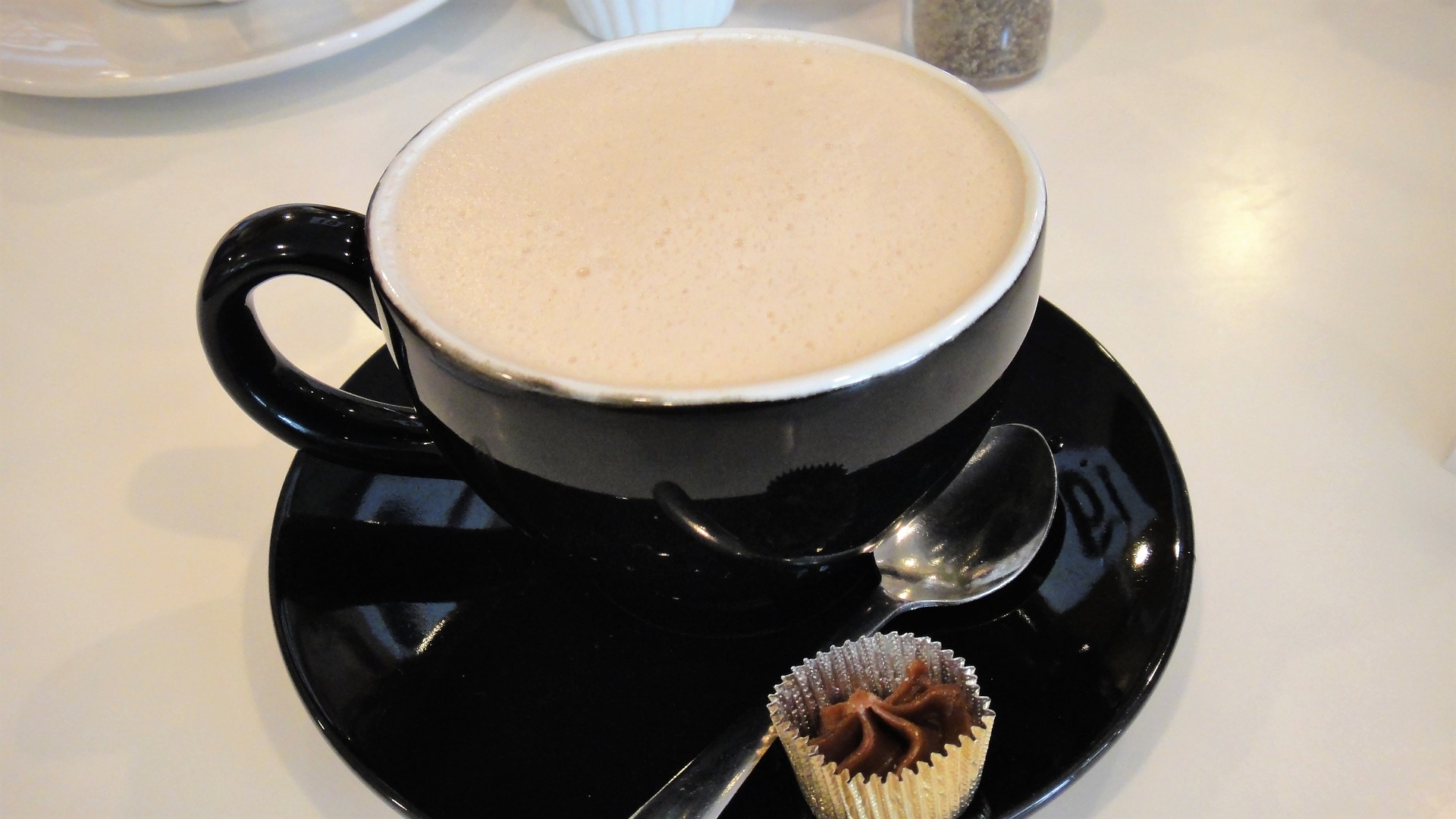 A Ladybug Bakery and Cafe – Calgary, Alberta – Elsie Hui